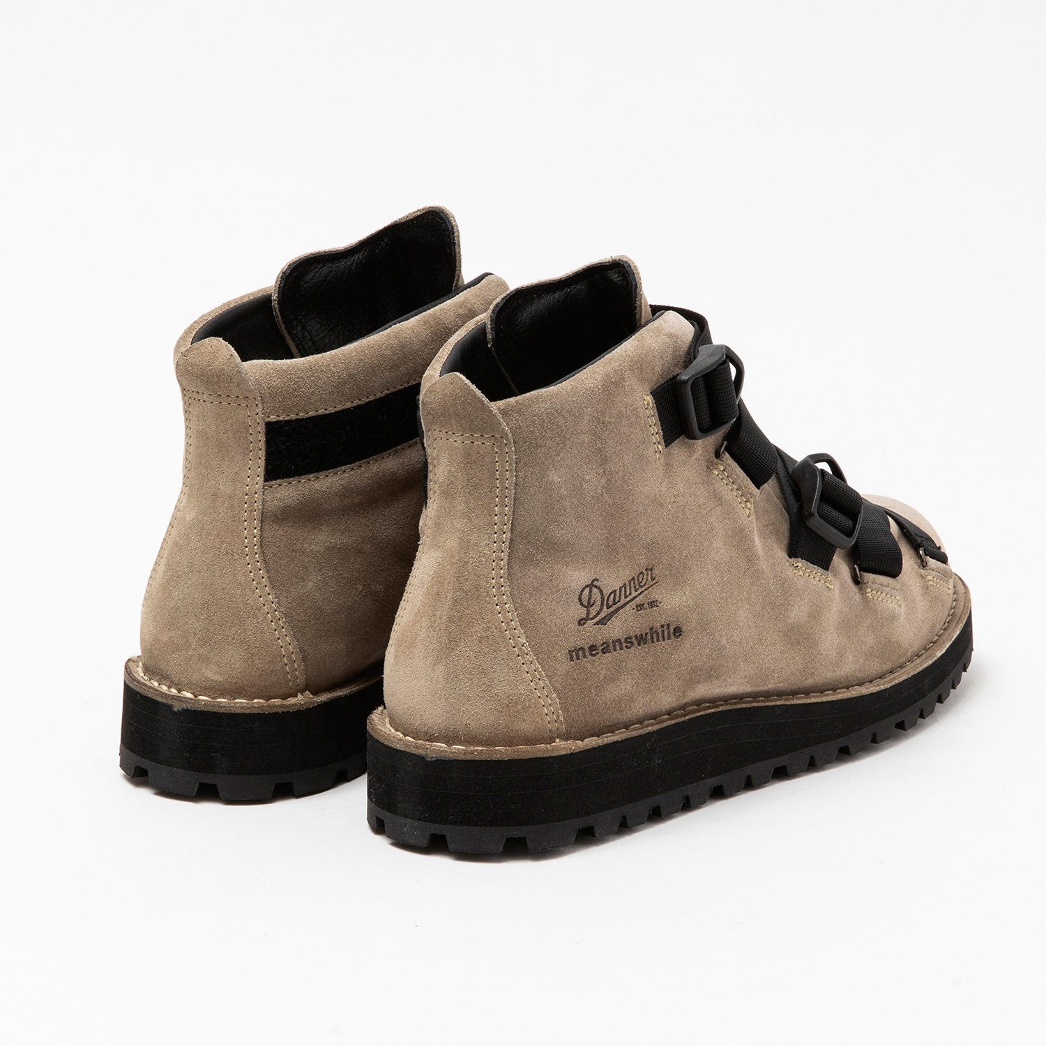 伝統と革新が交差する一足。meanswhile × Dannerのコラボレーションブーツ | OUTSTANDING WEB（アウトスタンディングウェブ）｜アウトドアやスポーツをファッションと ...
